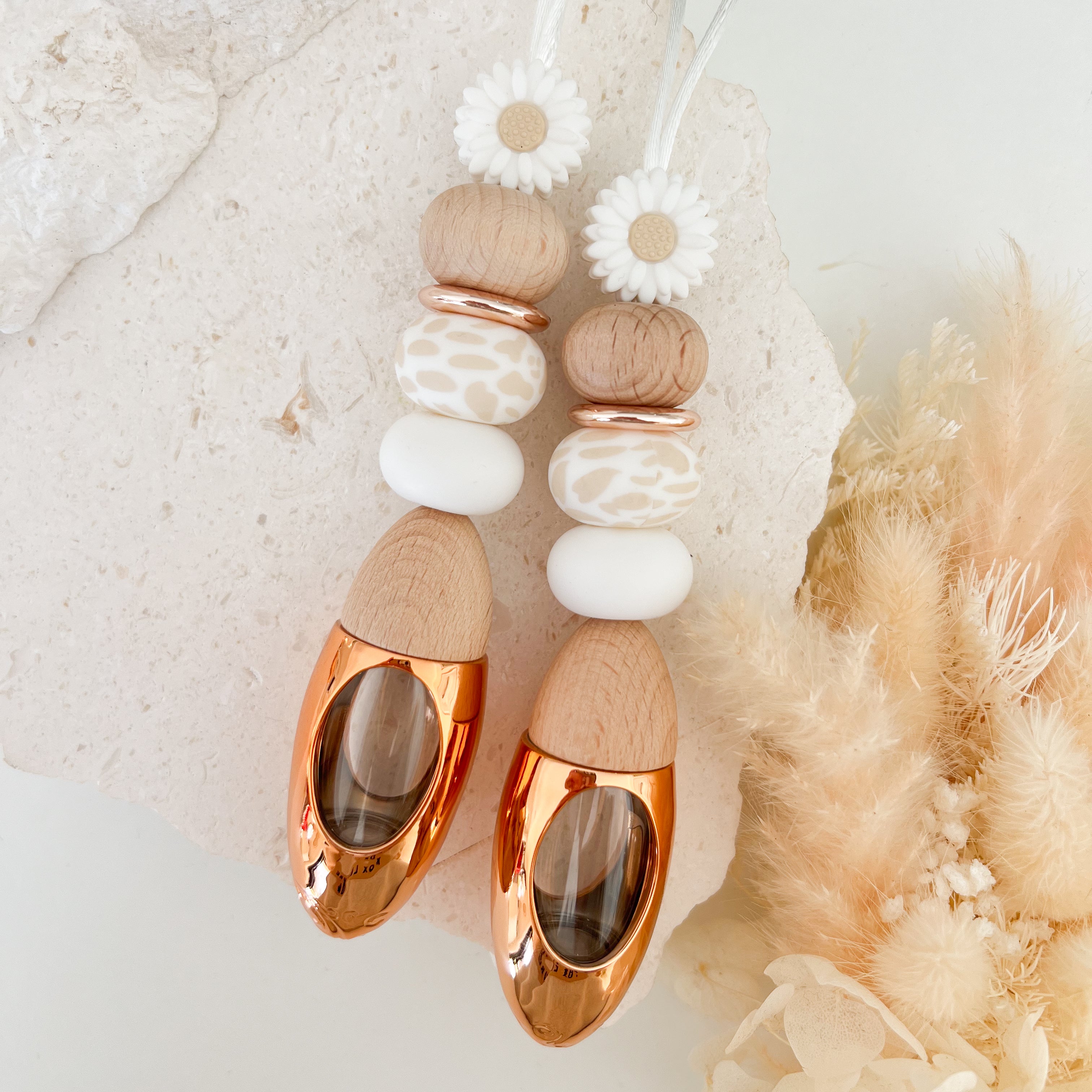 Nude Dalmatian Daisy Diffuser – Scrunchie Luxe